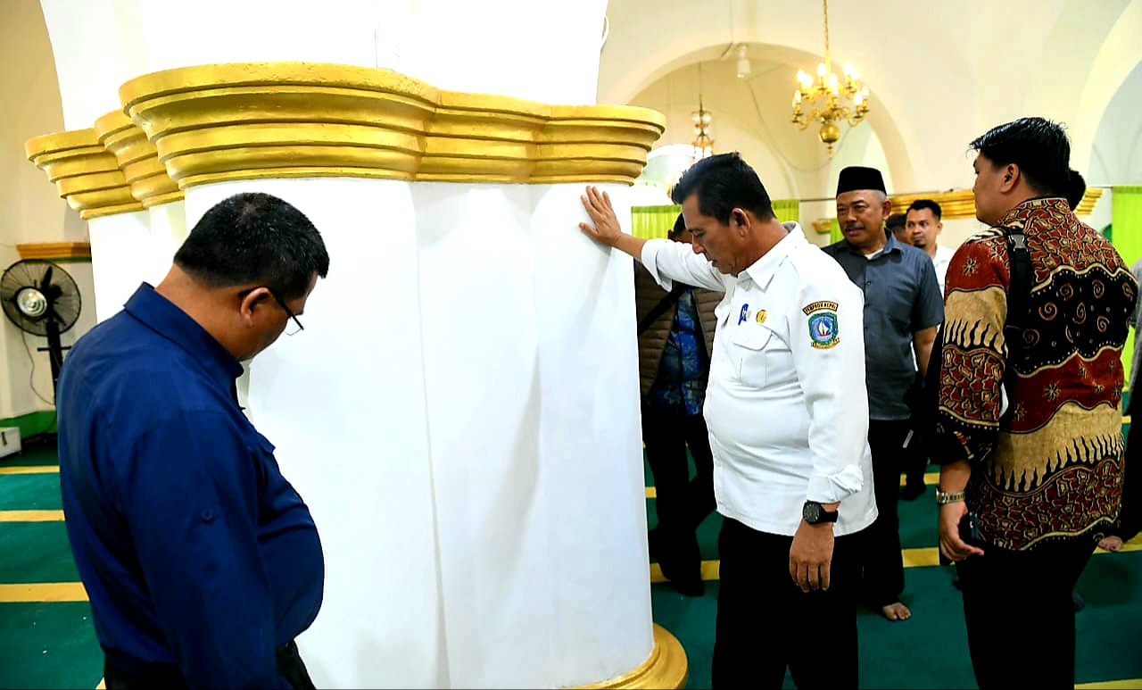 Karpet Khusus Dari Turki Untuk Masjid Sultan Riau Penyengat Tiba ...