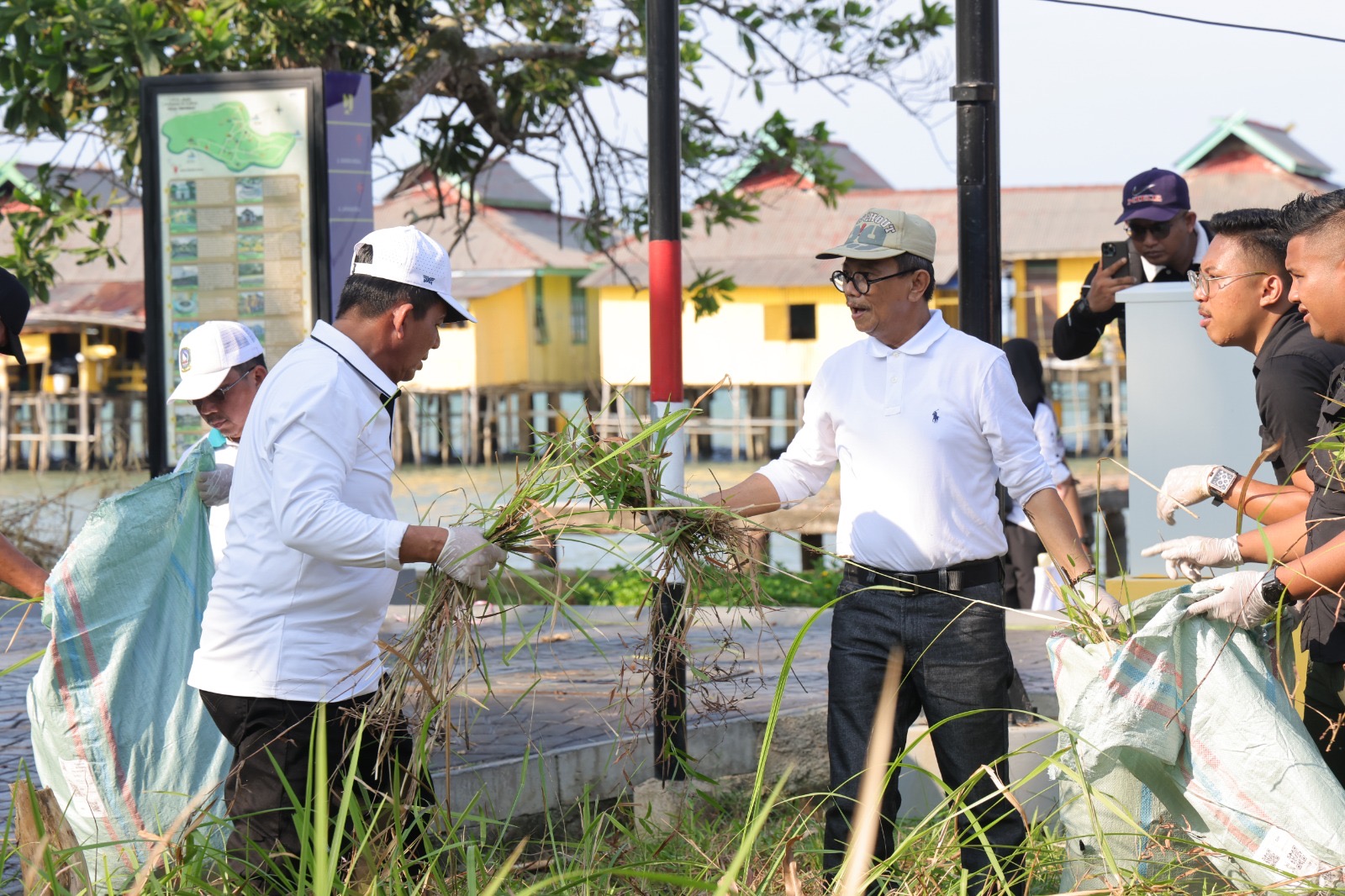 Pulau Penyengat Jadi Lokasi Gerakan Wisata Bersih Nasional, Gubernur ...