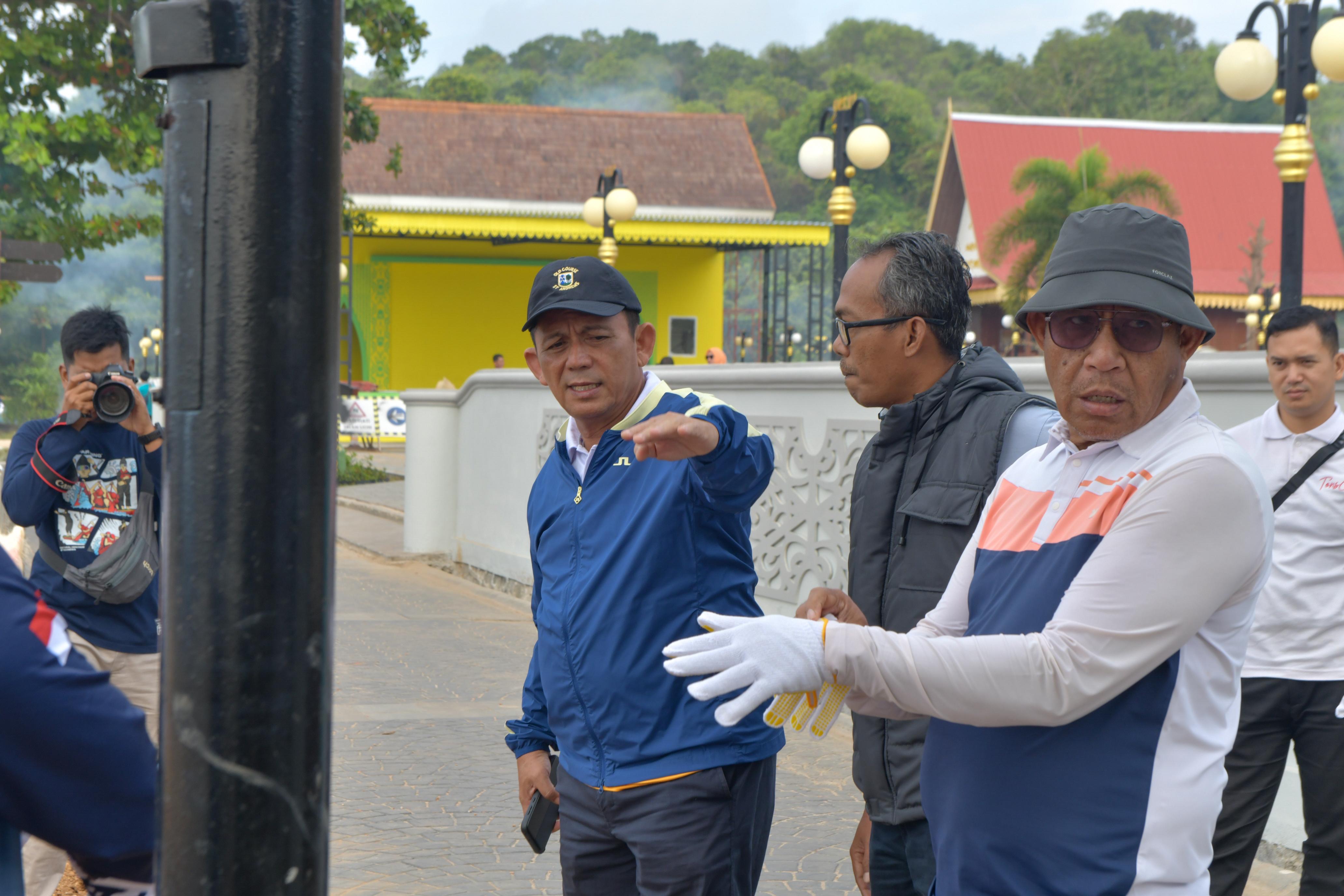 Pulau Penyengat dan Taman Gurindam 12 Dibersihkan, Gubernur Ansar ...