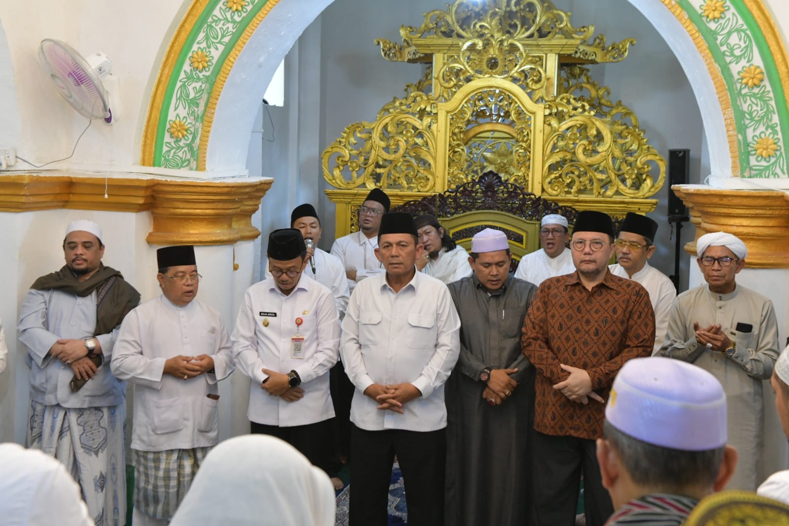 Gubernur Ansar Hadiri Haul Syekh Syihabuddin di Pulau Penyengat, Ribuan ...